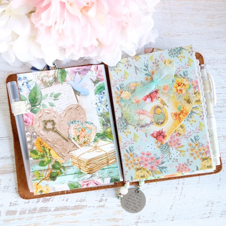 journaling in my A6 foxy fix Rowena traveler's notebook ⋆ aerialovely